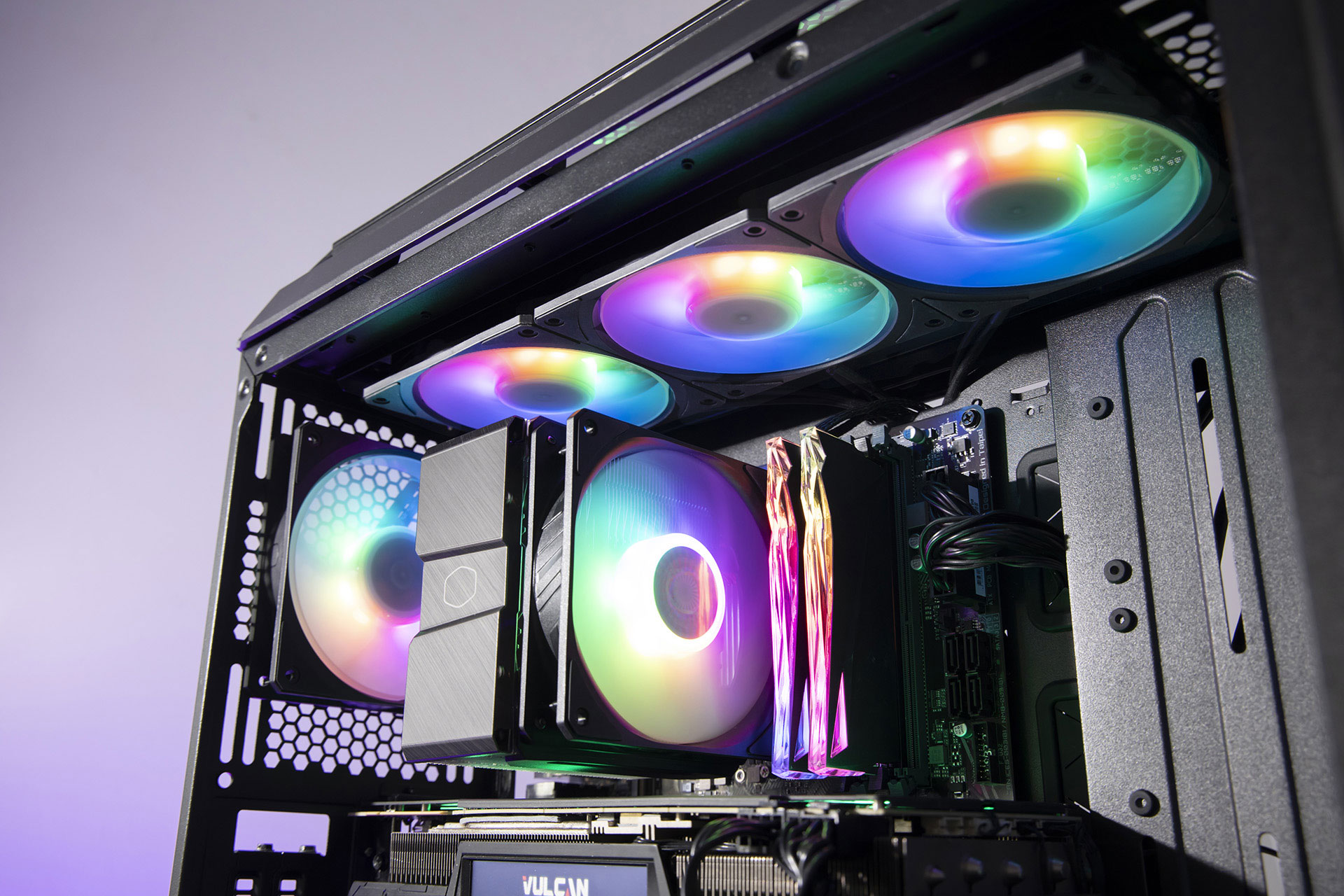 Cooler Master: Výkonné ventilátory řady Mobius | Gaming Ready